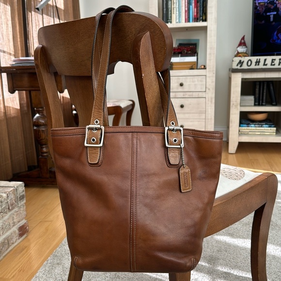 Coach | Bags | Coach Hampton F339572 Vintage Tote In Brown Burnished ...